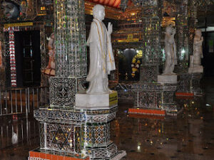 Glass temple – Arulmigu Sree Rajakaliamman temple, Tebrau, Malaysia ...